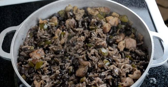 Receta de《 Congrí Cubano 》Receta Original ️